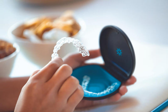 What Can You Eat with Invisalign Aligners | Diamond Braces